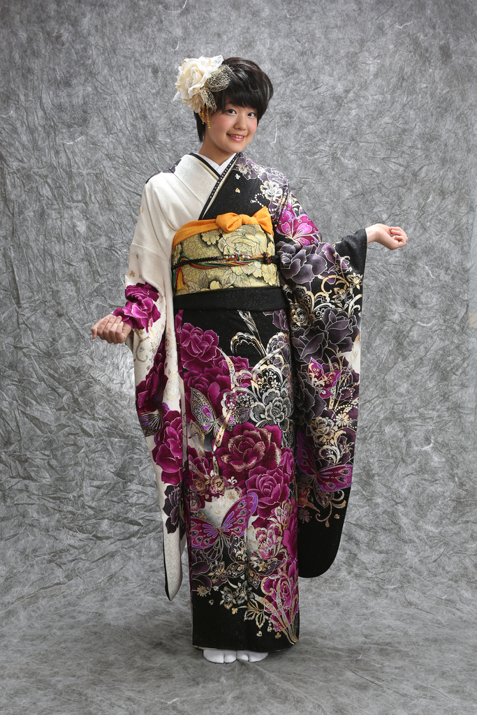 あとすぐ予約OK♪迷うあなたに！MITE MIRU OFURISODEシリーズvol.21 - 振袖レンタル店 | 紬のたけやまオフィシャル ...